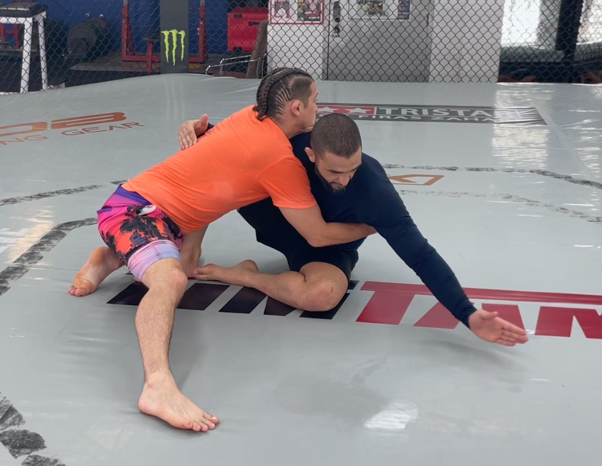 Advanced Basics Vol. 18 | Butterfly Guard Made Easy – Juji Club